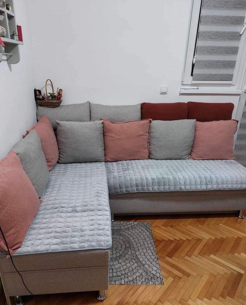 AKCIJA☺️Akcija☺️Akcija☺️ Plišani flekeri za trosed,dvosed i fotelju