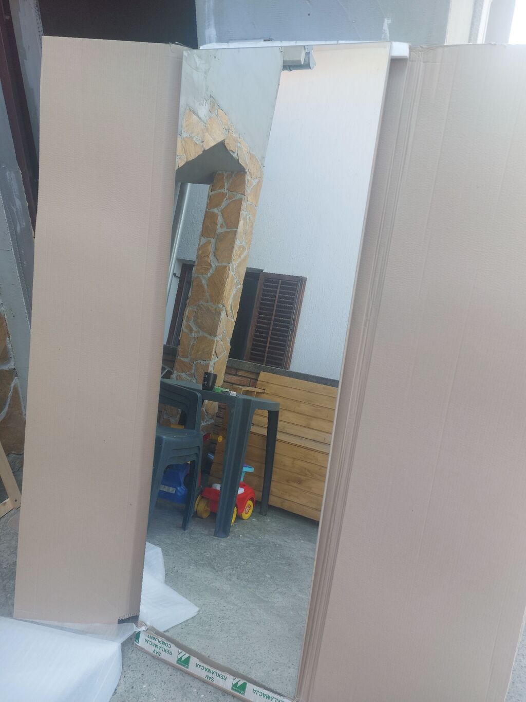 Ormar vrata sa velikim ogledalom preko celih vrata dimenzija 50x160