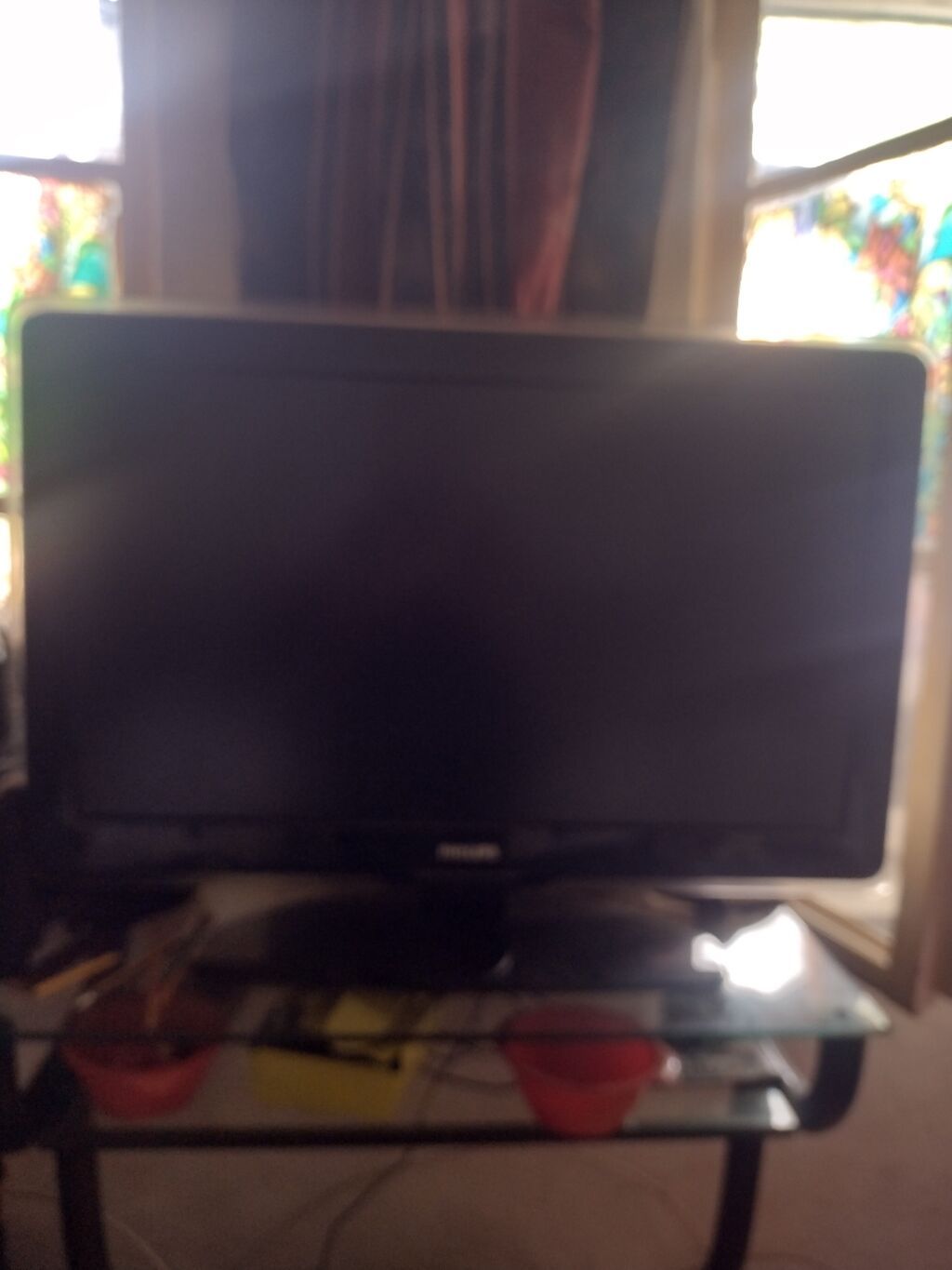 Philips LCD/LED televizor - Dijagonala ekrana približno 32" (procena