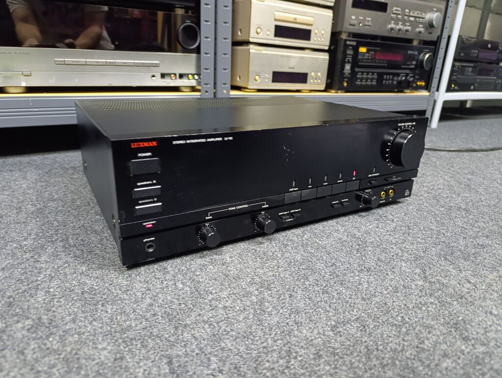 Luxman LV-102 stereo integrisano pojačalo - Klasičan japanski hi‑fi