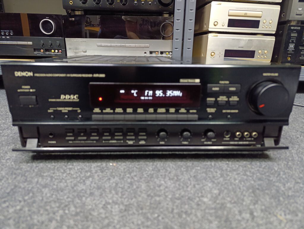 DENON AVR-2600 AV surround risiver - Precizna audio komponenta sa