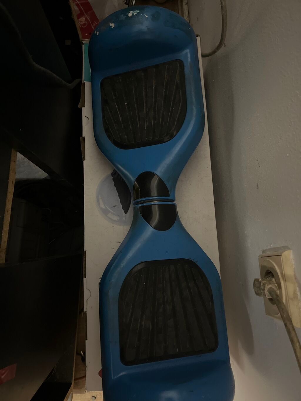 Prodajem hoverboard kao nov, ima svoj punjac Hitno potreban novac