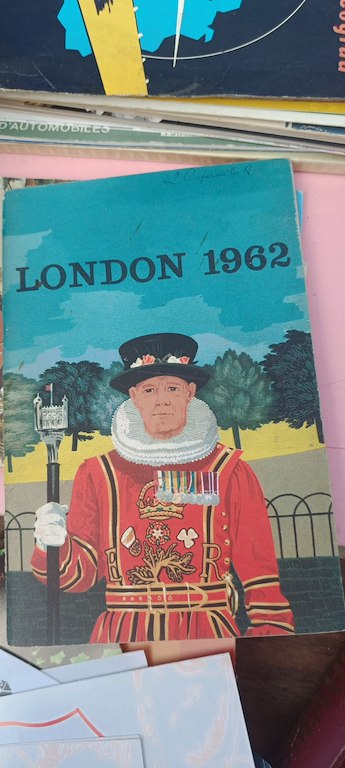 Turistički vodič „London 1962” - Originalni štampani vodič o Londonu