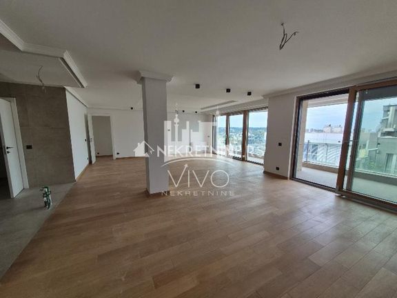 Stojana Protića,232m2,5.0,6/7 ID#1756