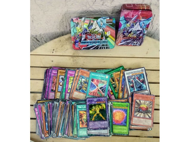 YU GI OH LOT 120 KARTICA + 2 METALNE KUTIJE