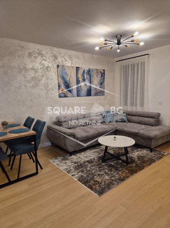 Cvetkova pijaca, 2.0 lux, namešten ID#5612
800 €