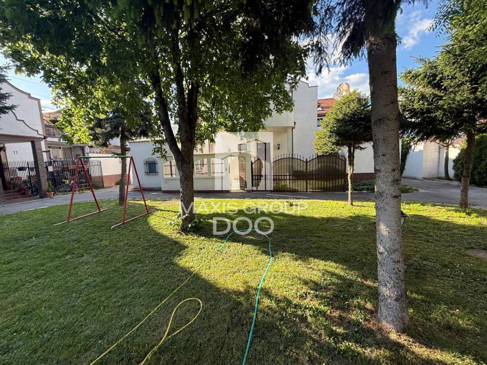kuća VOJVOĐANKA 91m2 sa privatnim dvorištem i dva natkrivena parking mesta ID#1875
2.500 €