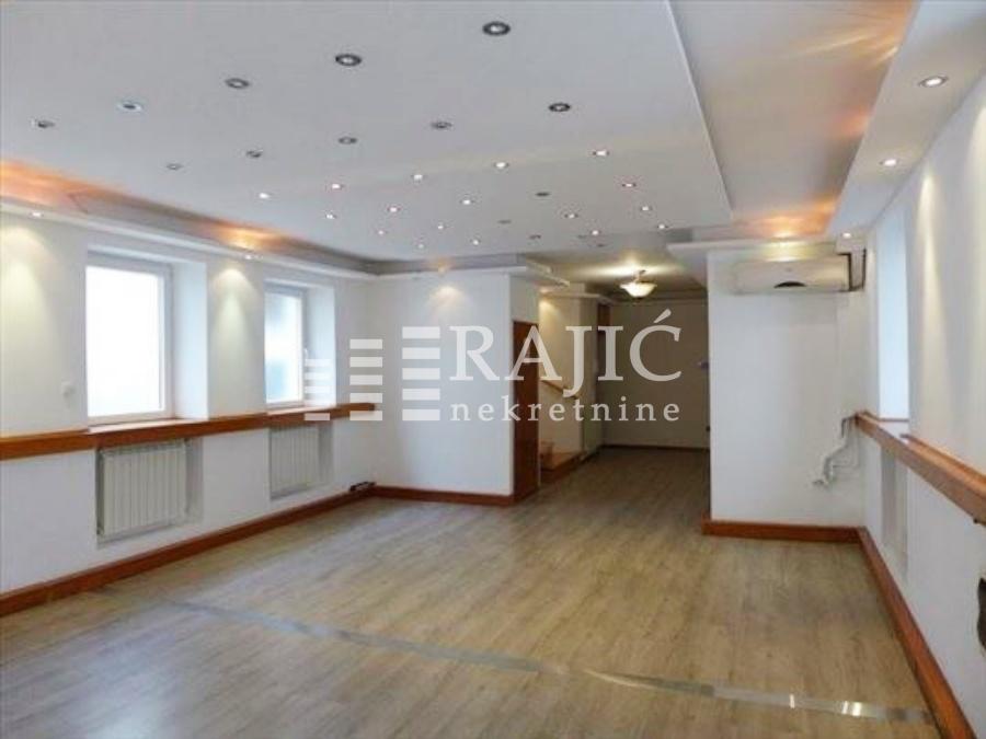 Centar, Vasina,175m2m, dupleks #4528
1.200 €