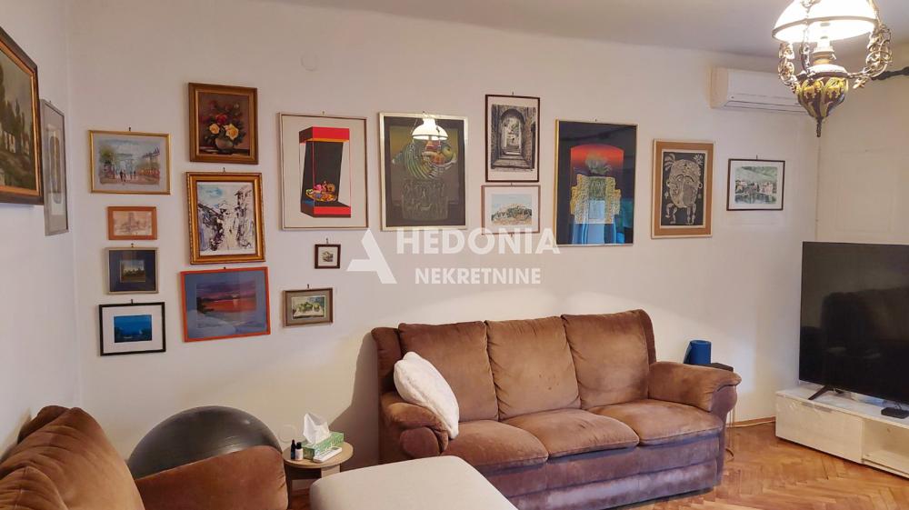 Botanička bašta, Cvijićeva, 3.0, dvostran ID#10479
255.000 €