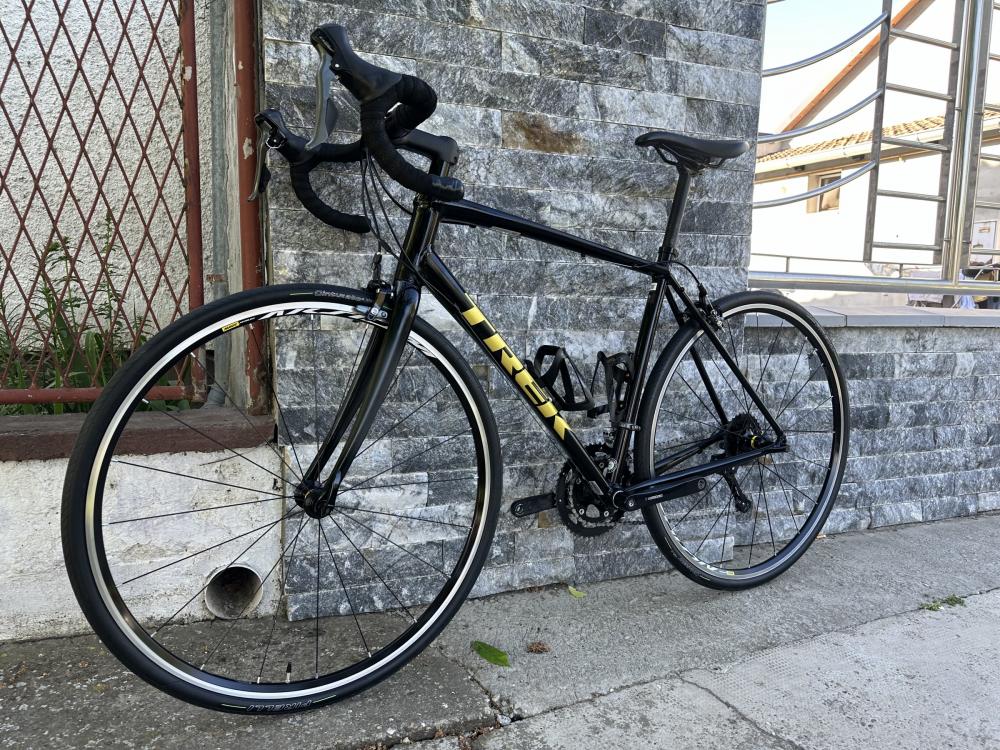 Trek Domane 2 2X8 Claris 56cm NOV NOV