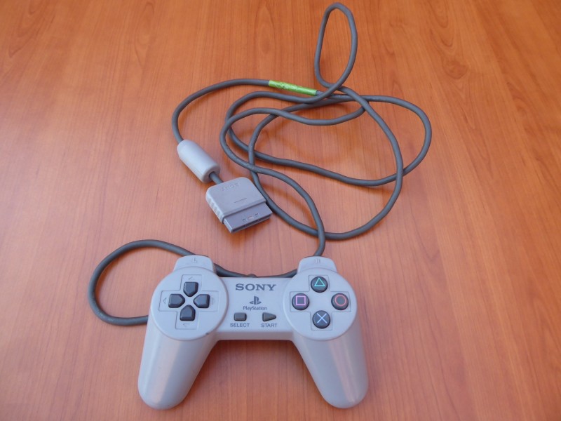 SONY PlayStation kontroler