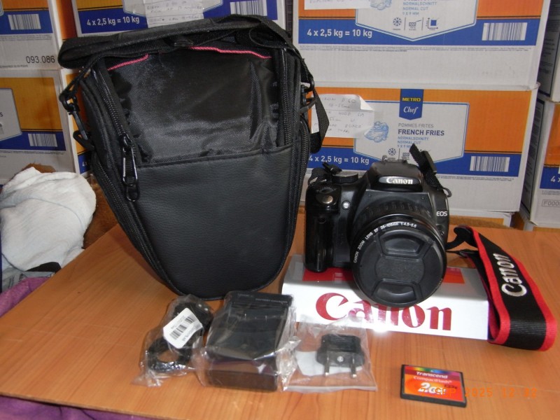 CANON EOS 350D,sa CANON EF 35-105mm i torbom.