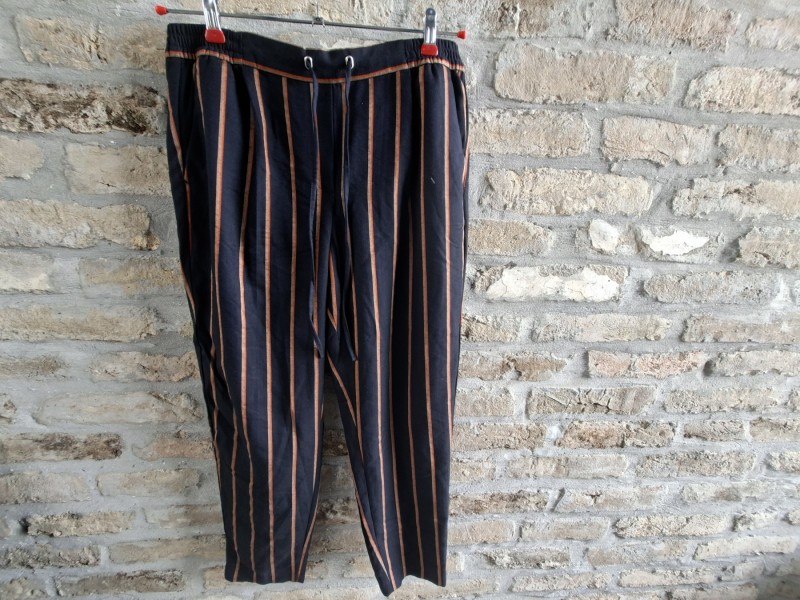Donji deo za spavanje ili slicno 42++