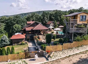 Prodaja Vikendica - Novi Sad, Petrovaradin: Bukovac