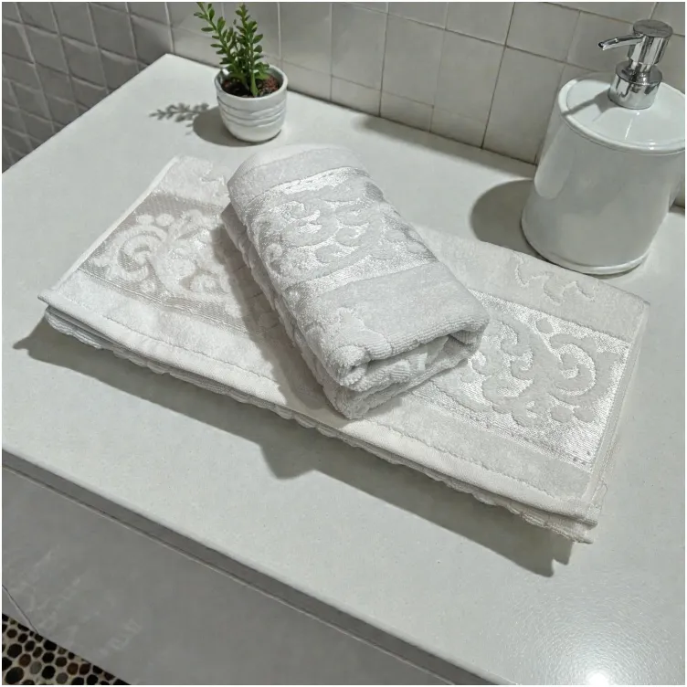 Peškir Žakard beli 95x50cm, 570g/m2