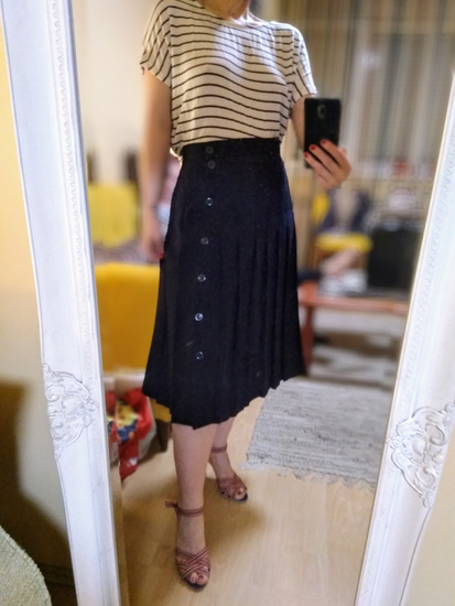 *Miss Helen* MIDI, PLISIRANA Suknja %%