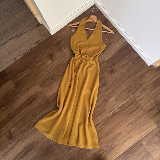 Zara lepa oker midi haljina Novo