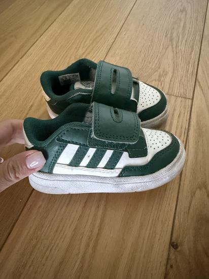 Adidas patike za decake-bebe