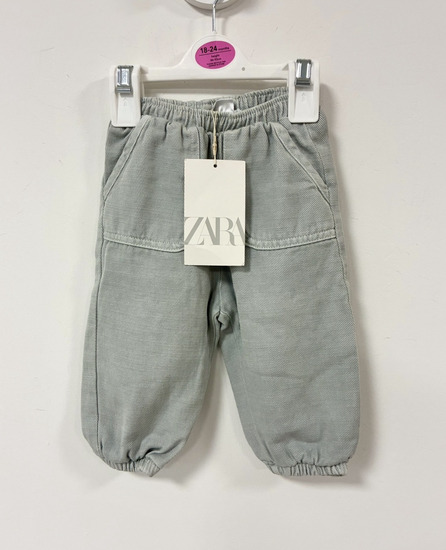 Zara mekane pantalone za bebe