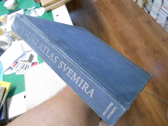 Leopoldo Benacchio - Veliki atlas svemira