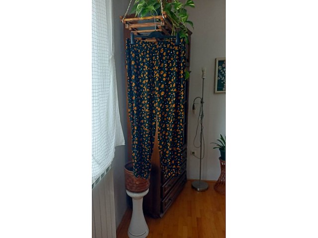 nove pantalone vel.46 marke ,,bpc,,kvalitetna viskosa