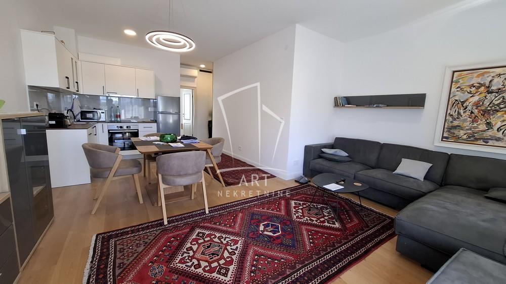 Dunavska, Dvosoban stan za izdavanje, 53m2, 1.200€