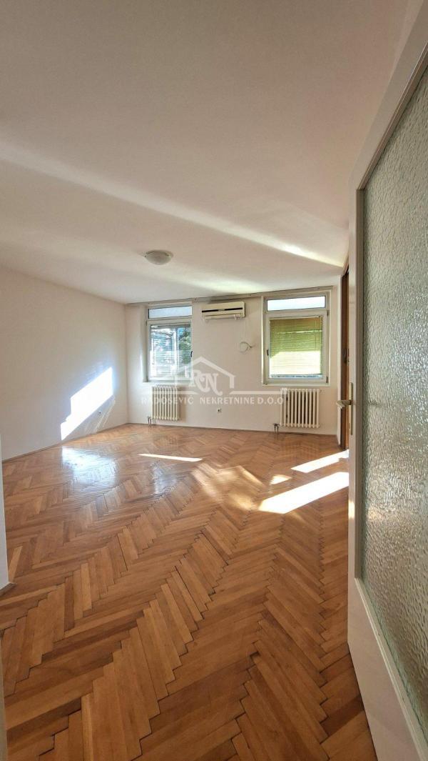 Ilije Stojadinovića, Jednoiposoban stan za izdavanje, 51m2, 400€