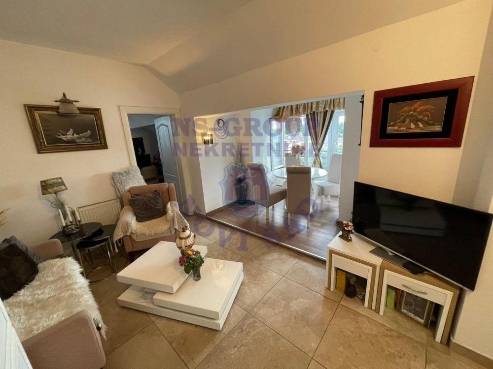 Trosoban stan na prodaju, 52m2, 125.150€