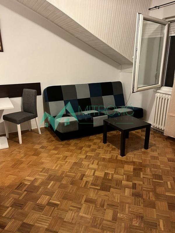 Dvosoban stan za izdavanje, 42m2, 270€
