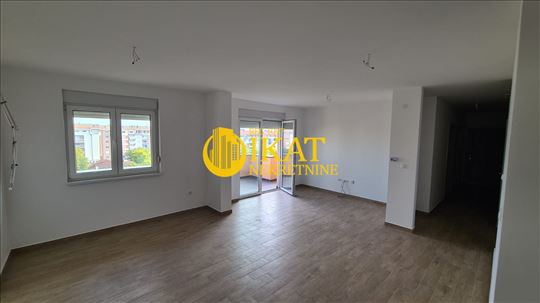 Stara Pazova 95m2 četvorosoban stan u novogradnji