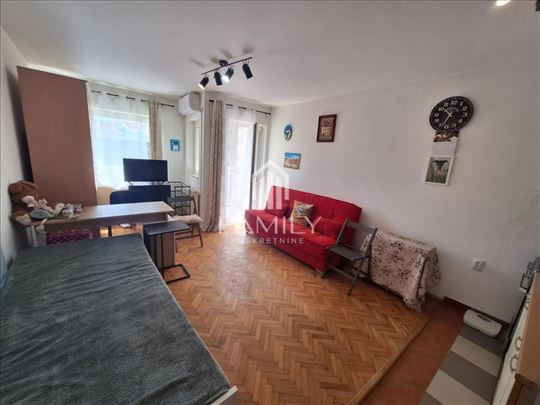 Jednosoban stan u Centru, Novi Sad, 27 m²