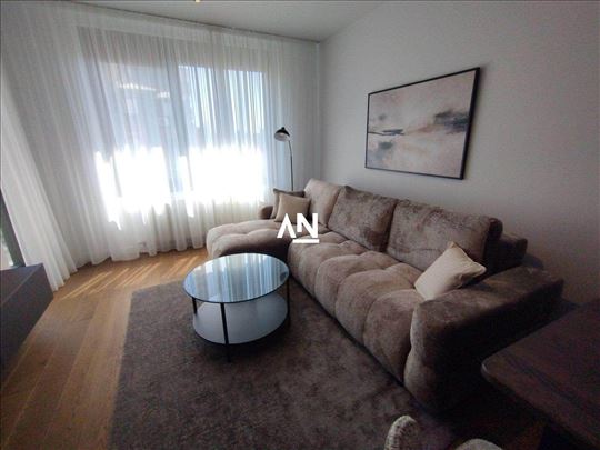 Crveni krst, Tome Maksimovića, 50m2 i garažno mest