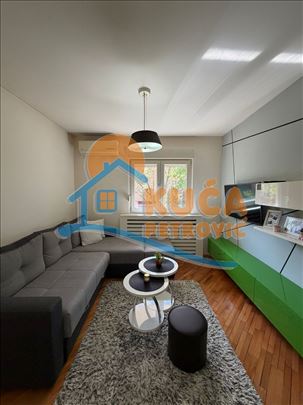 Izdaje se stan na Paliluli, 55m2