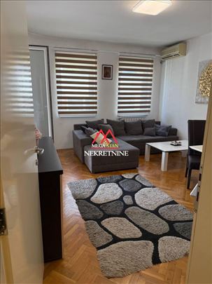 Renoviran jednoiposoban stan -50m2- Petra Drapšina