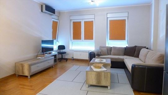 Vojvode Stepe, 77m2, trosoban, namešten, terasa