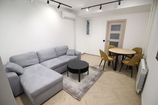 Top ponuda, moderan, renoviran stan, ID 3993