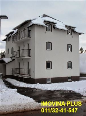 Kopaonik - Stevana Prvovenčanog, 467m2