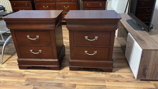 Elegantni drveni ormarići - komad 90€