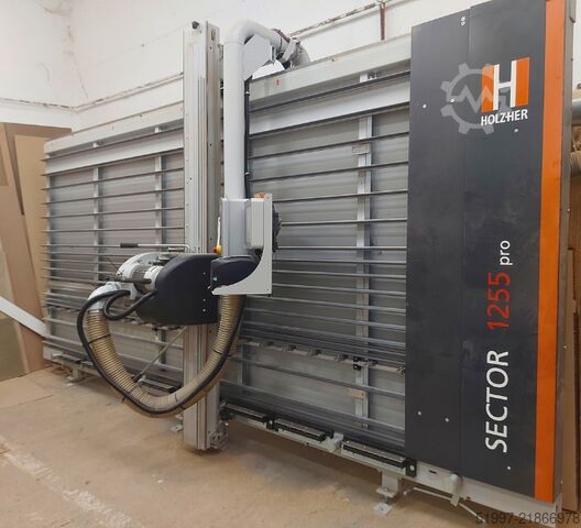 Vertikalna panelna testera
HOLZ-HER SECTOR 1255 pro