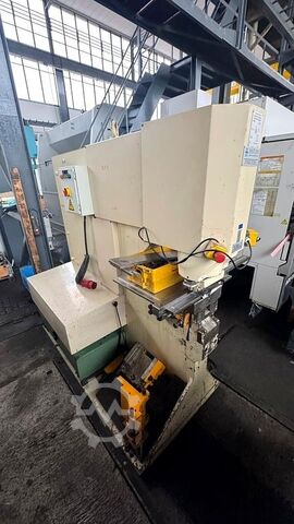 Probojna presa
GEKA PUMA 110