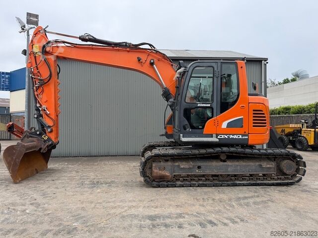 Guseničarski bager
Doosan DX 140 LCR-5