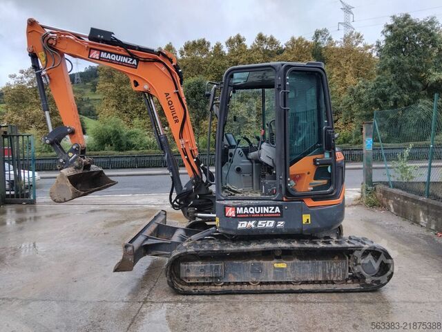 Mini bager
Develon DX50Z-7