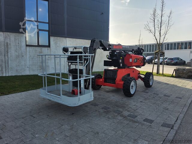 Artikulisan teleskopski bum lift
Manitou MANGO 12