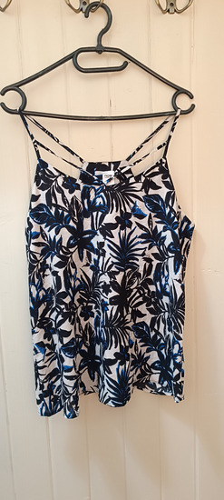 Now bluza na bretele