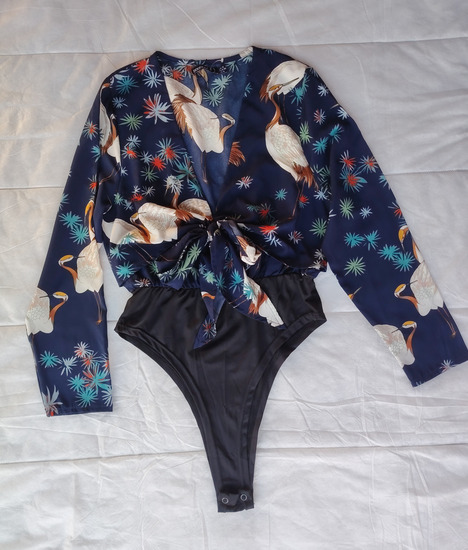 NOVO Boohoo bodi ,M (38) – Print ždralova