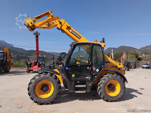 Teleskopski utovarivač
JCB 531760