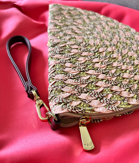 NALI clutch torbica sa zlatnim nitima [nova]