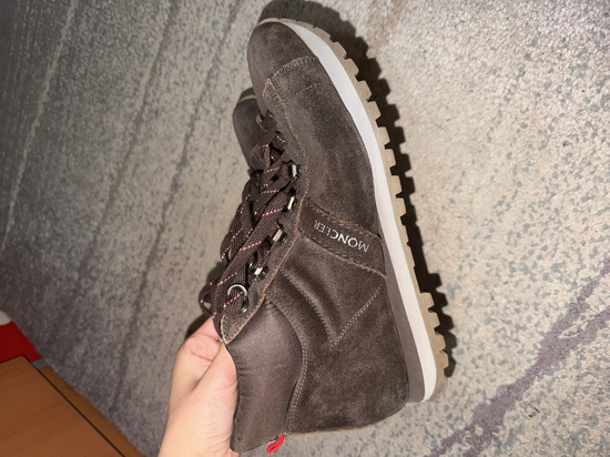 Moncler orginal patike ( moje slike )