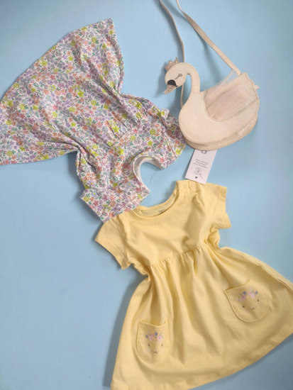 Nov F&F set dve haljinice 0-3m