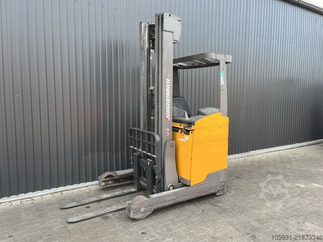 Reach truck
Jungheinrich ETV216